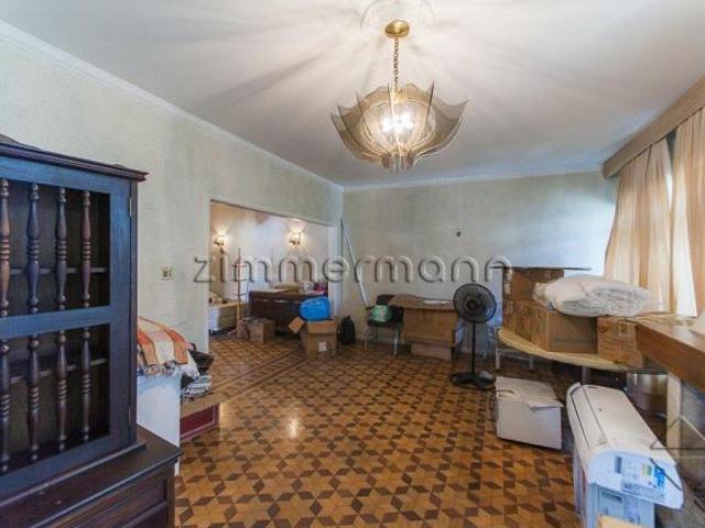 CASA SOBRADO Á VENDA 4 DORMITÓRIOS LAPA