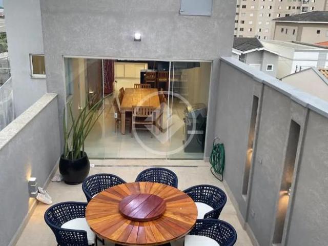 Casa Sobrado à Venda 4 Dormitórios, 4 Banheiros, Piscina Privativa, Vaga para 3 Veículos, Próximo S
