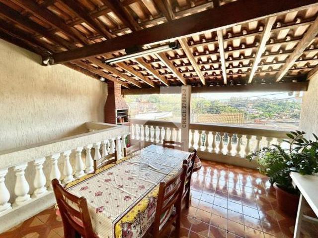 Casa / sobrado à venda ou permuta com 03 dormitórios, área gourmet, 174m² Parque Guarani, Várzea
