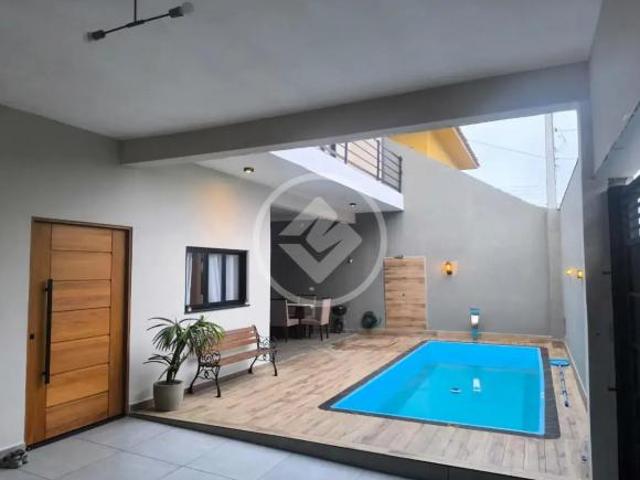 Casa Sobrado á Venda 3 Dormitórios 2 Suítes com Closet na Vila Santos em Caçapava R$ 750.000,00
