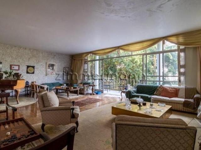 CASA SOBRADO Á VENDA ALTO DE PINHEIROS 4 DORMITORIOS 5 VAGAS