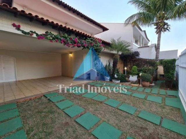 CASA SOBRADO À VENDA COM 3 SUÍTES E QUINTAL EM SANTA BÁRBARA D&apos OESTE SP