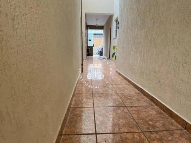 CASA SOBRADO À VENDA COM 03 DORMITÓRIOS LOCALIZADA NO BAIRRO VILA SANTA ROSA EM JUNDIAÍ SP