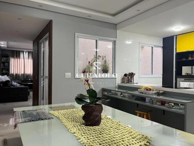 Casa sobrado à venda com 230 m², 3 suítes e 5 vagas no Cambuci, São Paulo