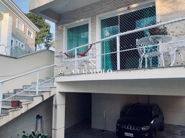 Casa sobrado à venda com 311 m², 4 suítes, piscina, churrasqueira e 4 vagas, Tucuruvi, São Paulo