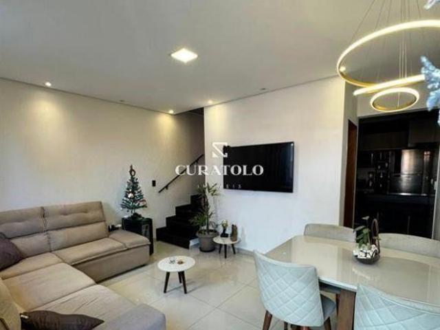 Casa sobrado à venda com 74 m², 2 suítes, churrasqueira e 2 vagas, Cidade Patriarca, São Paulo