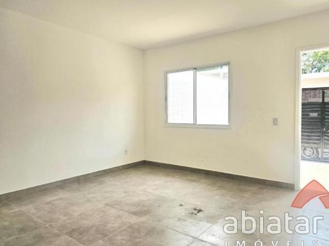 Casa sobrado à venda com 83m² 2 suítes e 2 vagas Jardim Ester São Paulo/SP