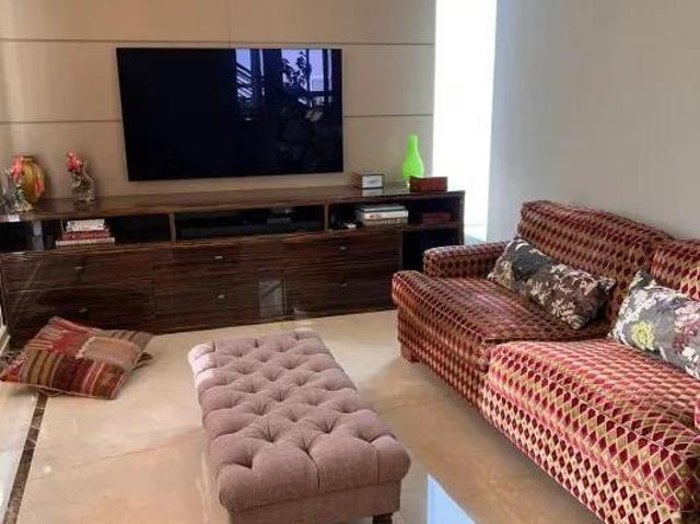 Casa sobrado à venda e locação no Condomínio Alphaville Residencial II em Barueri SP