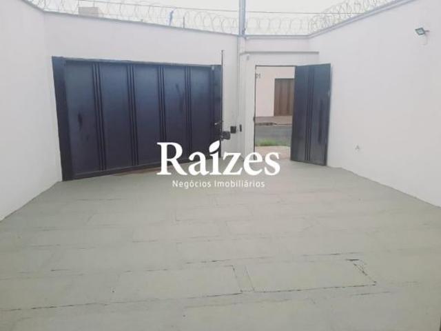 Casa Sobrado à venda em Uberlândia Novo Mundo, 118 m², 3 vagas