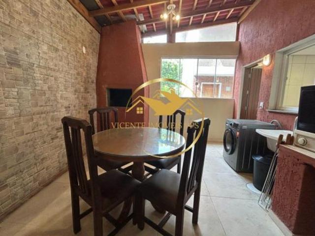 Casa sobrado a venda em Canela