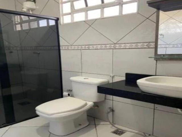 Casa Sobrado à Venda em Embu das Artes I 4 Quartos I 1 Suíte I 2 Vagas I Quintal