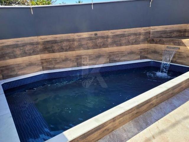 Casa Sobrado a venda em Itanhaém com churrasqueira e piscina