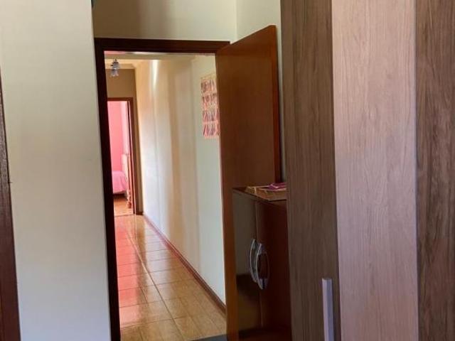 Casa sobrado à Venda em Nova Jaguariúna II com área de 189m²