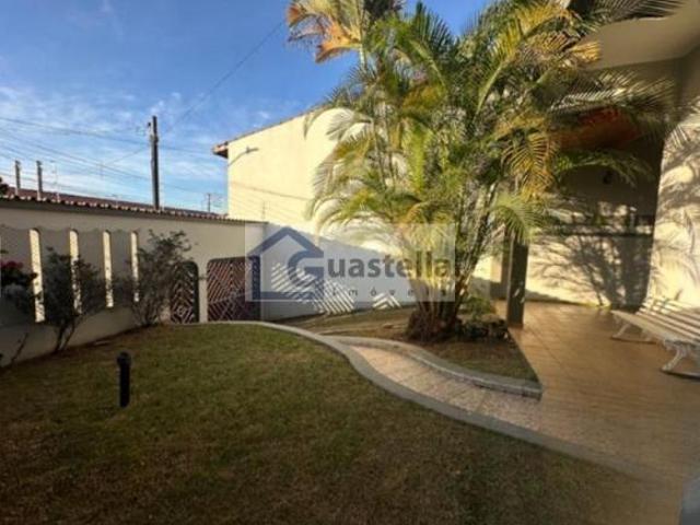 Casa Sobrado à Venda em Parque dos Pássaros, Extrema | 172m²