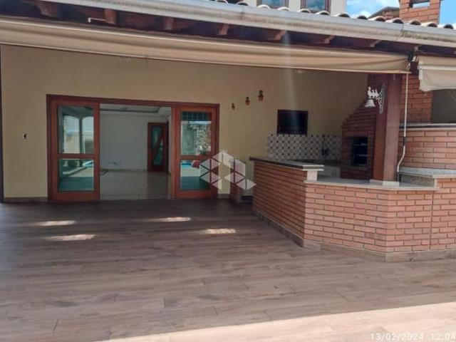 Casa Sobrado a venda Irmãos Arnoni com 4 suítes e 6 vagas