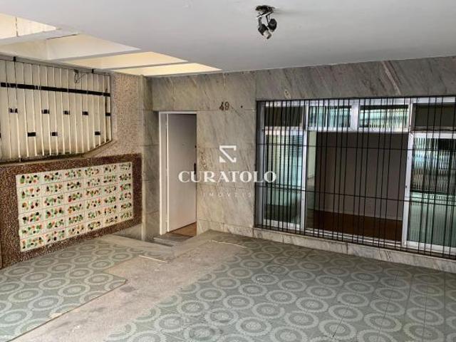 Casa sobrado à venda na Vila Gomes Cardim com 2 quartos e 2 vagas