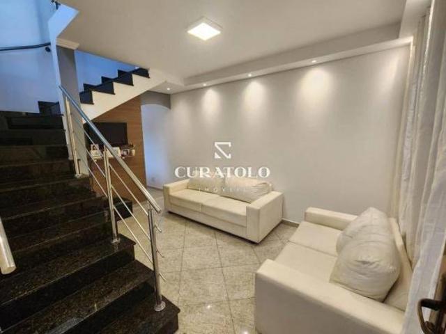 Casa Sobrado à venda na Cidade Patriarca, com 4 quartos, 4 vaga e quintal amplo com churrasqueira
