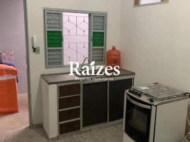 Casa Sobrado à venda no Bairro Custódio Pereira Leste com 4 quartos e 2 varandas