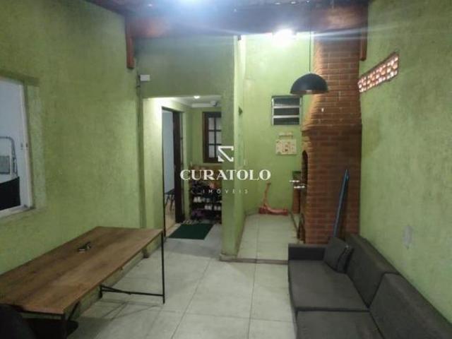Casa sobrado à venda no bairro Lajeado, com 3 quartos, 9 vaga e churrasqueira