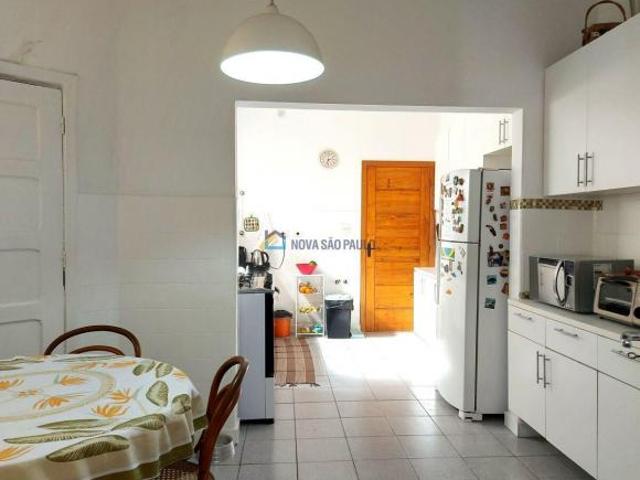 Casa sobrado à Venda no Brooklin|200 m² área útil|3 dormitórios mais Edícula|3 vagas