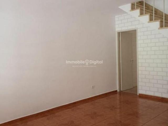 Casa Sobrado à venda no Campo Grande com 70 m², 2 quartos, 2 vagas
