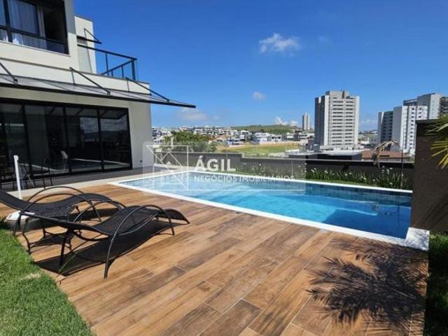 Casa sobrado a Venda no Condomínio Colinas do Parathey São José dos Campos SP