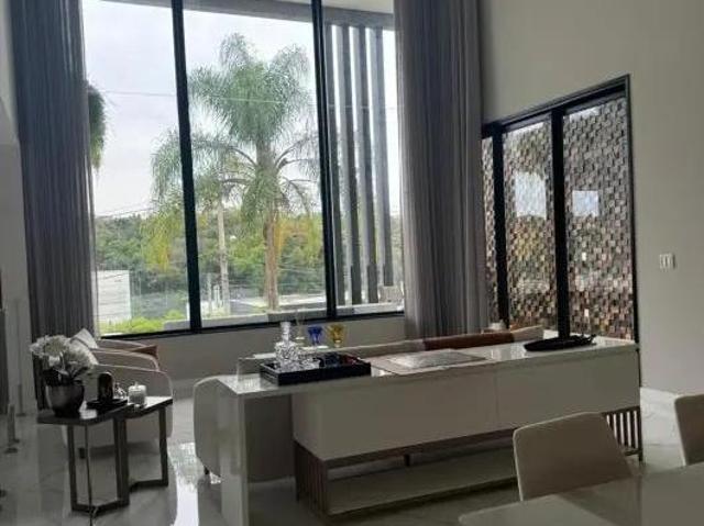 Casa sobrado à venda no Condomínio Fazenda Imperial em Sorocaba SP