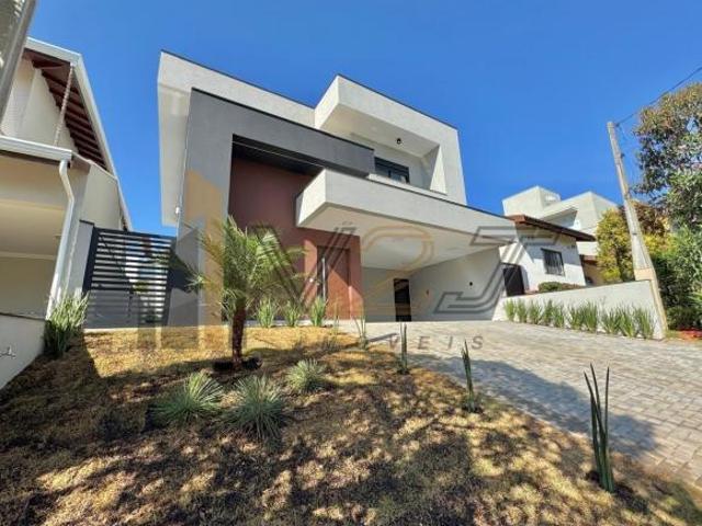 Casa sobrado à venda no condomínio Jardim das Palmeiras em Vinhedo SP