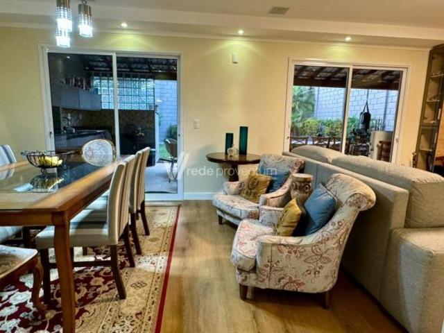 Casa sobrado à venda no Condomínio Reserva São Pedro Parque Xangrilá