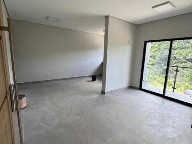 Casa sobrado à venda no Condomínio Vale Azul na Colina Santa Mônica em Votorantim SP