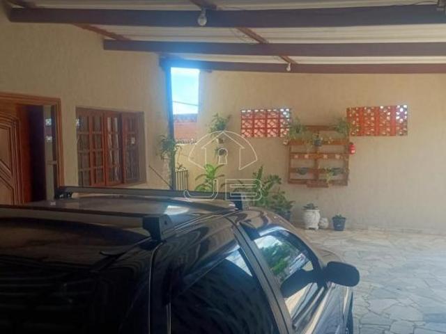 Casa sobrado à venda no Jardim Amanda I, em Hortolândia/SP