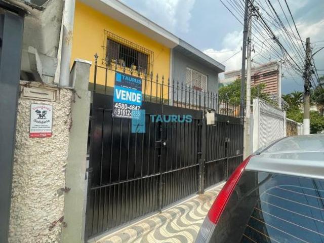Casa sobrado à venda no Jardim das Acácias. 3 quartos, 1 vaga, 149 m²