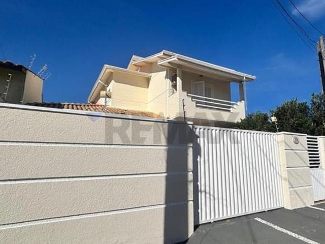 Casa / Sobrado à Venda no Jardim Perolla – Itupeva/SP