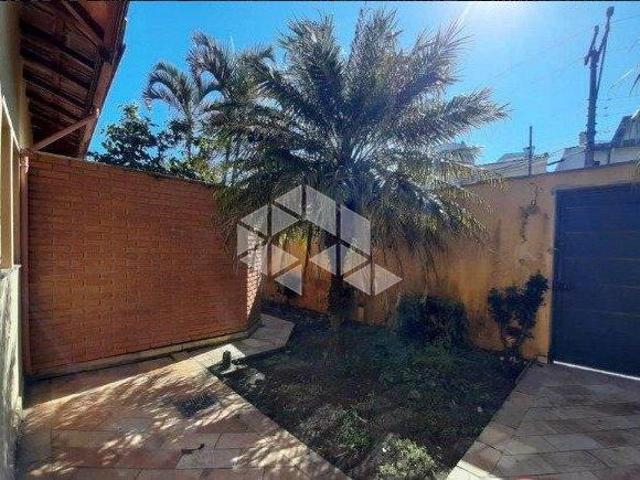 Casa sobrado a venda no Jardim Virginia Bianca