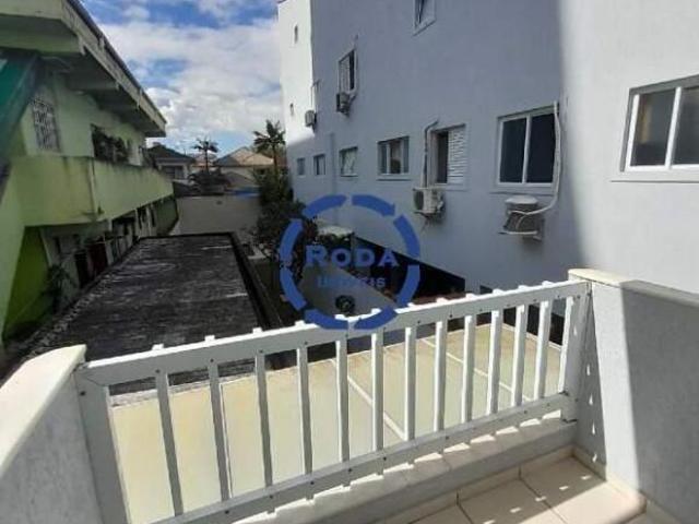 Casa Sobrado à venda no Marapé | 3 Suítes | Piscina | Vaga para 4 carros