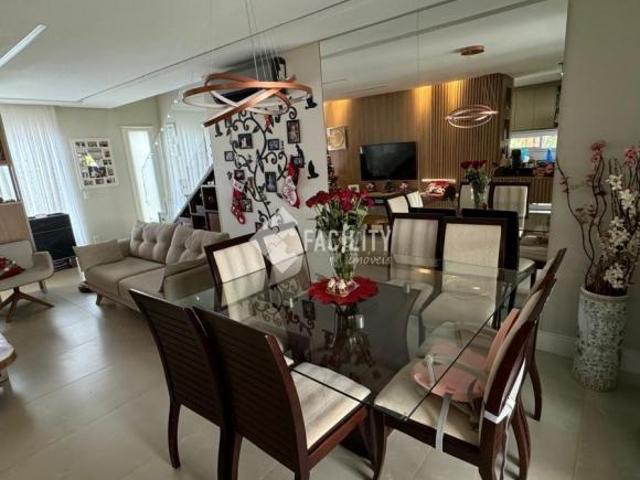 Casa sobrado à venda no Residencial Villaggio Shangrilá em Campinas/SP