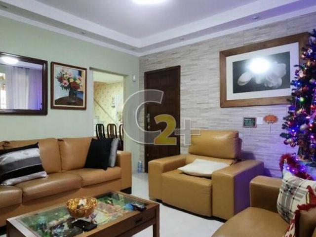 Casa sobrado a venda no Sacomã, 3 quartos e 2 vagas de garagem