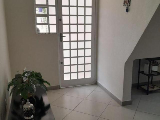 Casa Sobrado à Venda Residencial ou Comercial no Vianelo 02 dorm 02 Vagas em Jundiaí SP