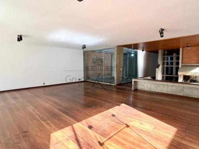 Casa Sobrado Alto da Boa Vista 5 Dormitórios 600m²