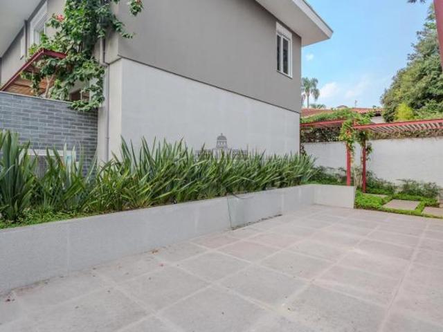 Casa Sobrado Alto de Pinheiros 3 Suítes 300m²