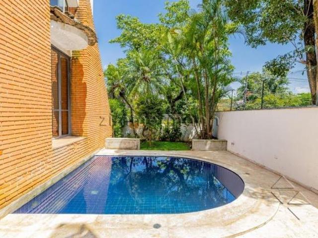 CASA SOBRADO ALTO DE PINHEIROS 4 SUÍTES 4 VAGAS