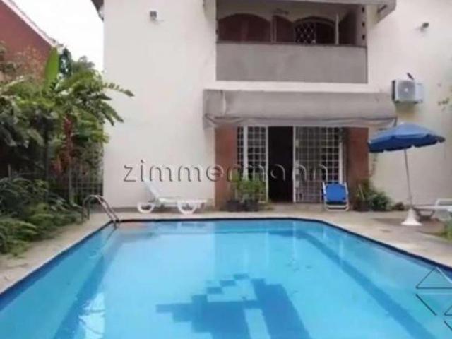 CASA SOBRADO ALTO DE PINHEIROS 4 SUÍTES 5 VAGAS