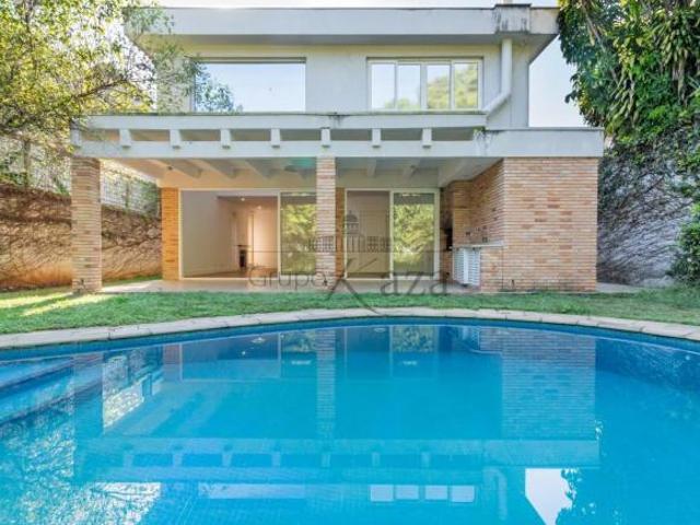 Casa Sobrado Alto de Pinheiros 4 Suítes 680m² Próximo ao Parque Vila Lobos, Colégio Santa Cr