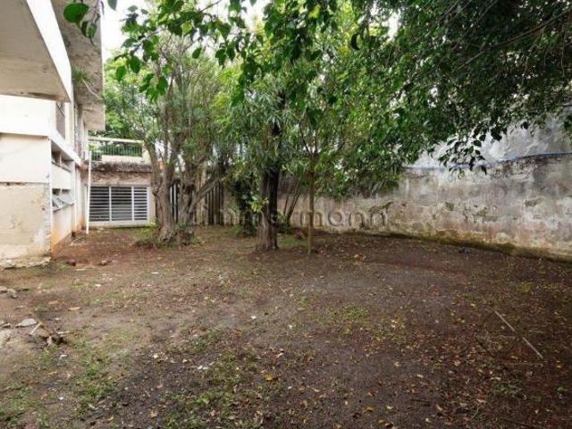 CASA SOBRADO ALTO DE PINHEIROS 5 DORMITÓRIOS 4 VAGAS
