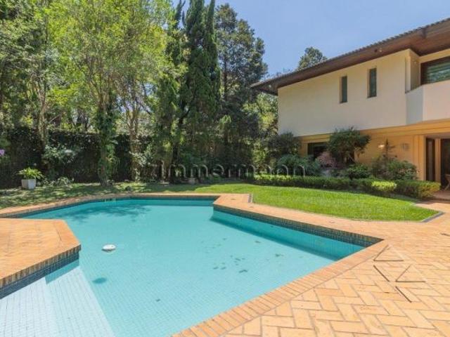 CASA SOBRADO ALTO DE PINHEIROS 5 SUÍTES 4 VAGAS