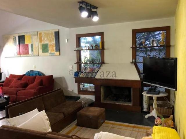 Casa Sobrado Alto do Pinheiros 4 Dormitórios 412m²