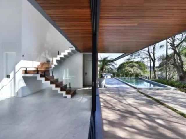 Casa sobrado alto padrão à venda no Condomínio Residencial Tamboré 10 em Santana de Parnaíba SP