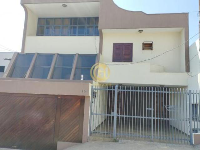 Casa, Sobrado Aluguel com vários planejados, 5 Dormitórios, Área Gourmet, Centro Jacareí