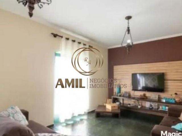 Casa Sobrado/ Bela Vista / 04 dormitórios / 208m² / São José dos Campos