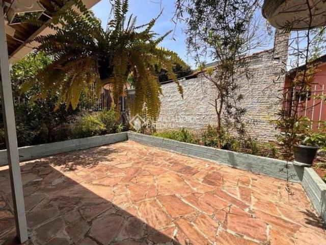 Casa sobrado bem pertinho do colégio sinodol